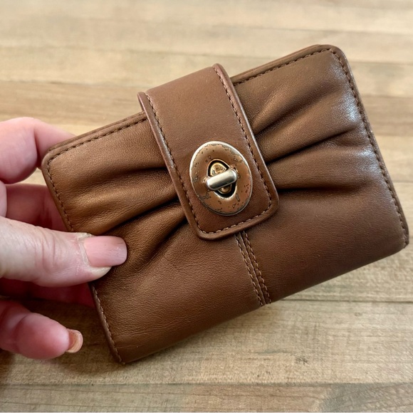 Coach | Bags | Coach Vintage Brown Leather Ergo Turn Lock Compact ...